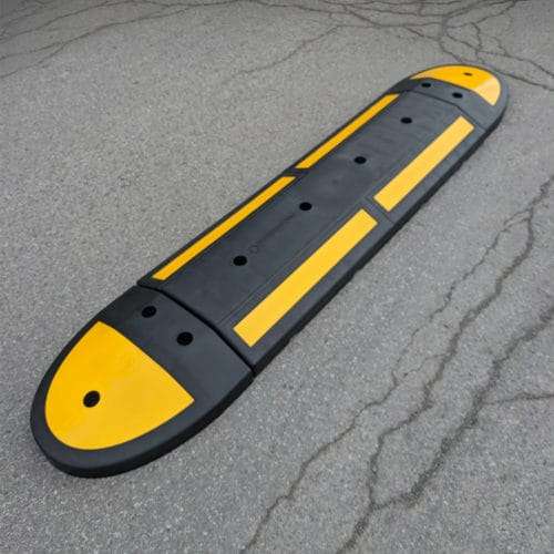 Bus Lane Curbs | Recycled Rubber Curbing | RubberForm